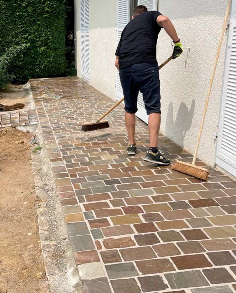 Mortier joint en résine époxy pour pavé et dalle - JARDIFFUSION